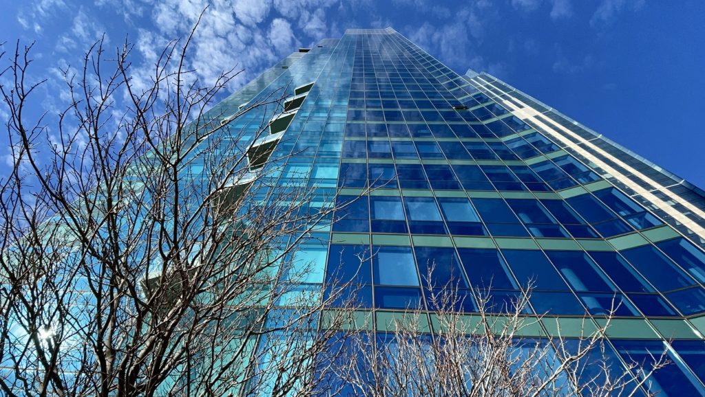 Glass Installation for Commercial Construction Projects - Thompson ...